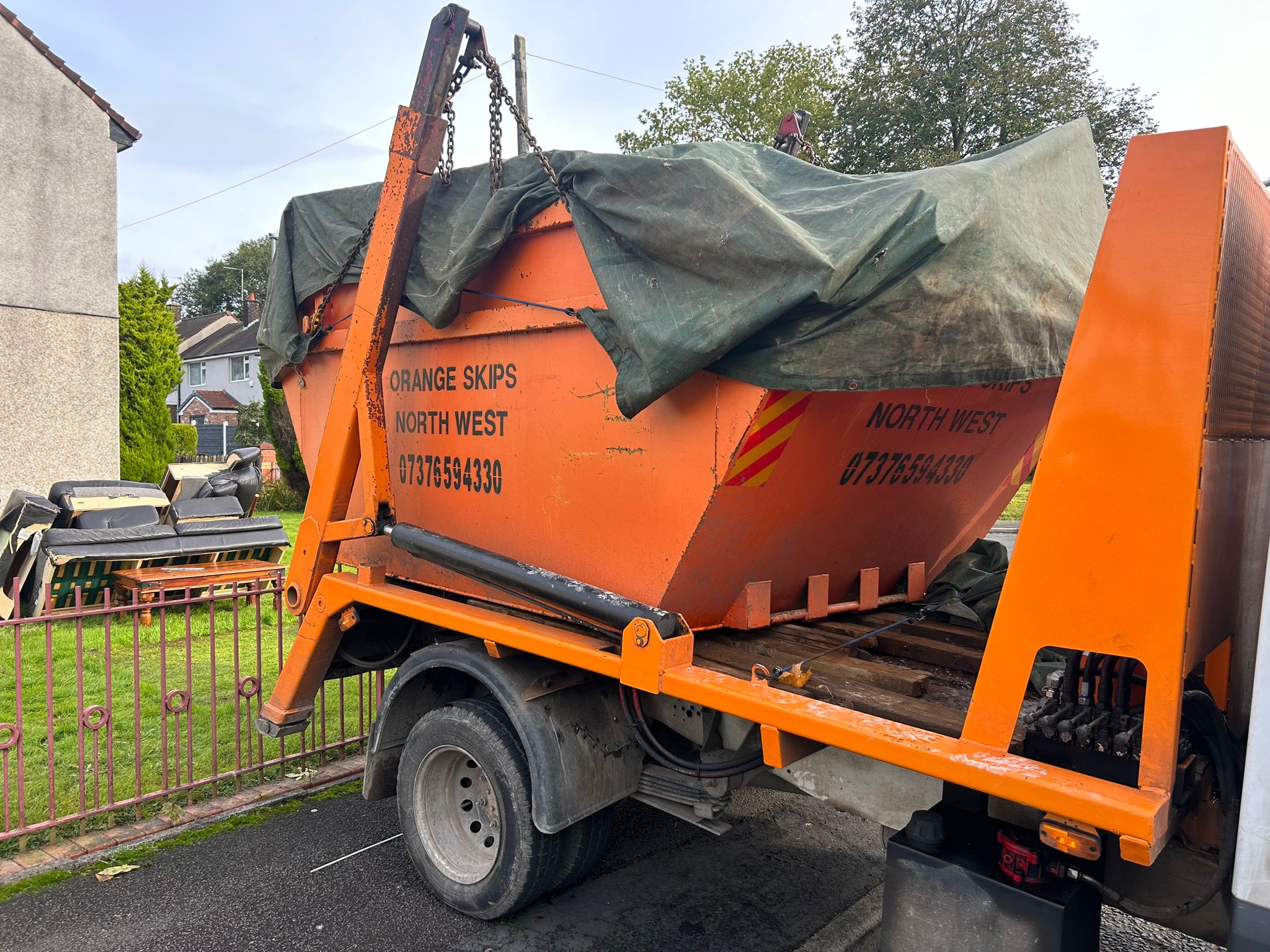 Rochdale Skips | Orange Skips NW | Book Your Skip Online