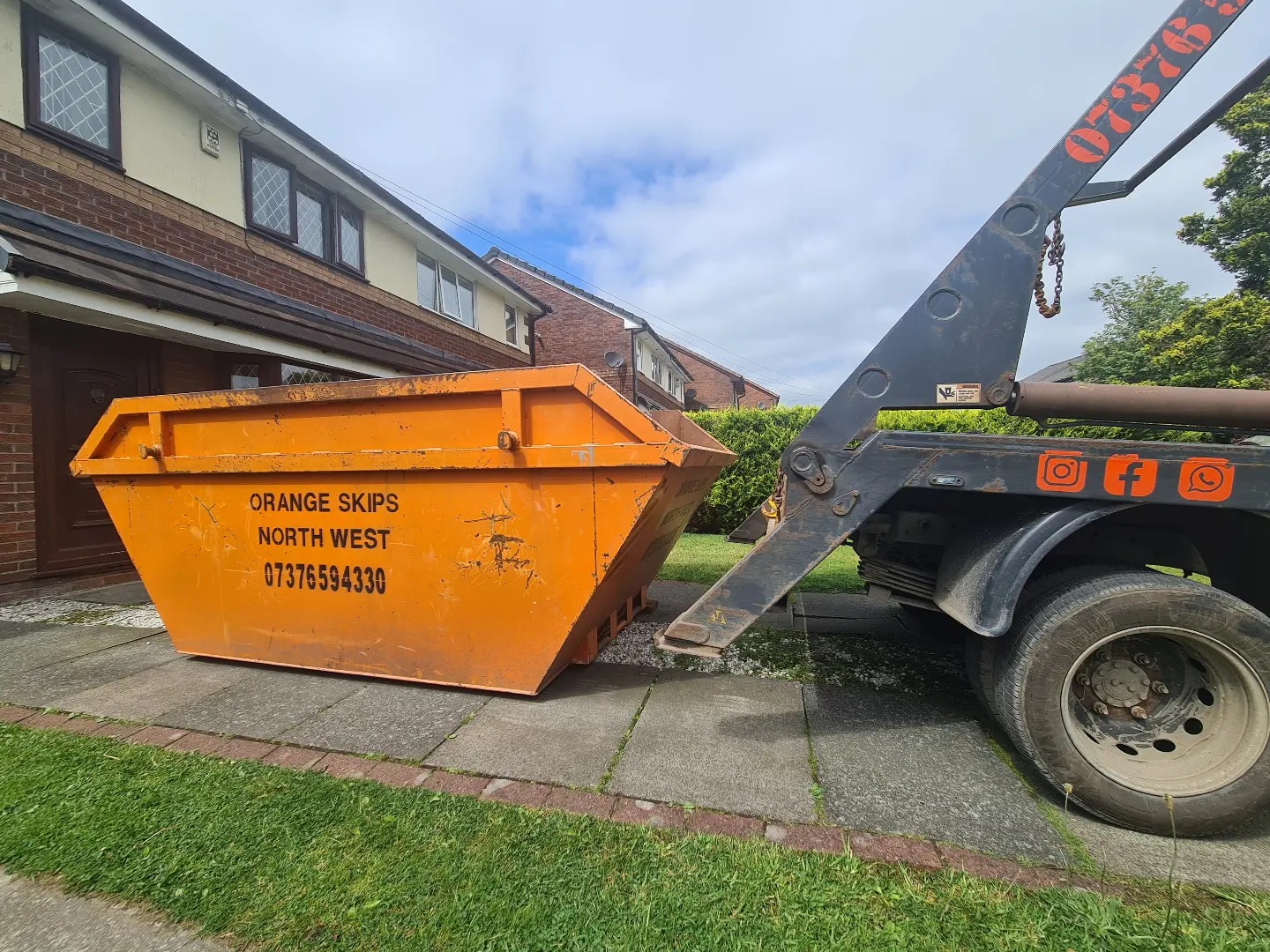 Skip Hire Salford | Orange Skips NW | Easy Online Booking