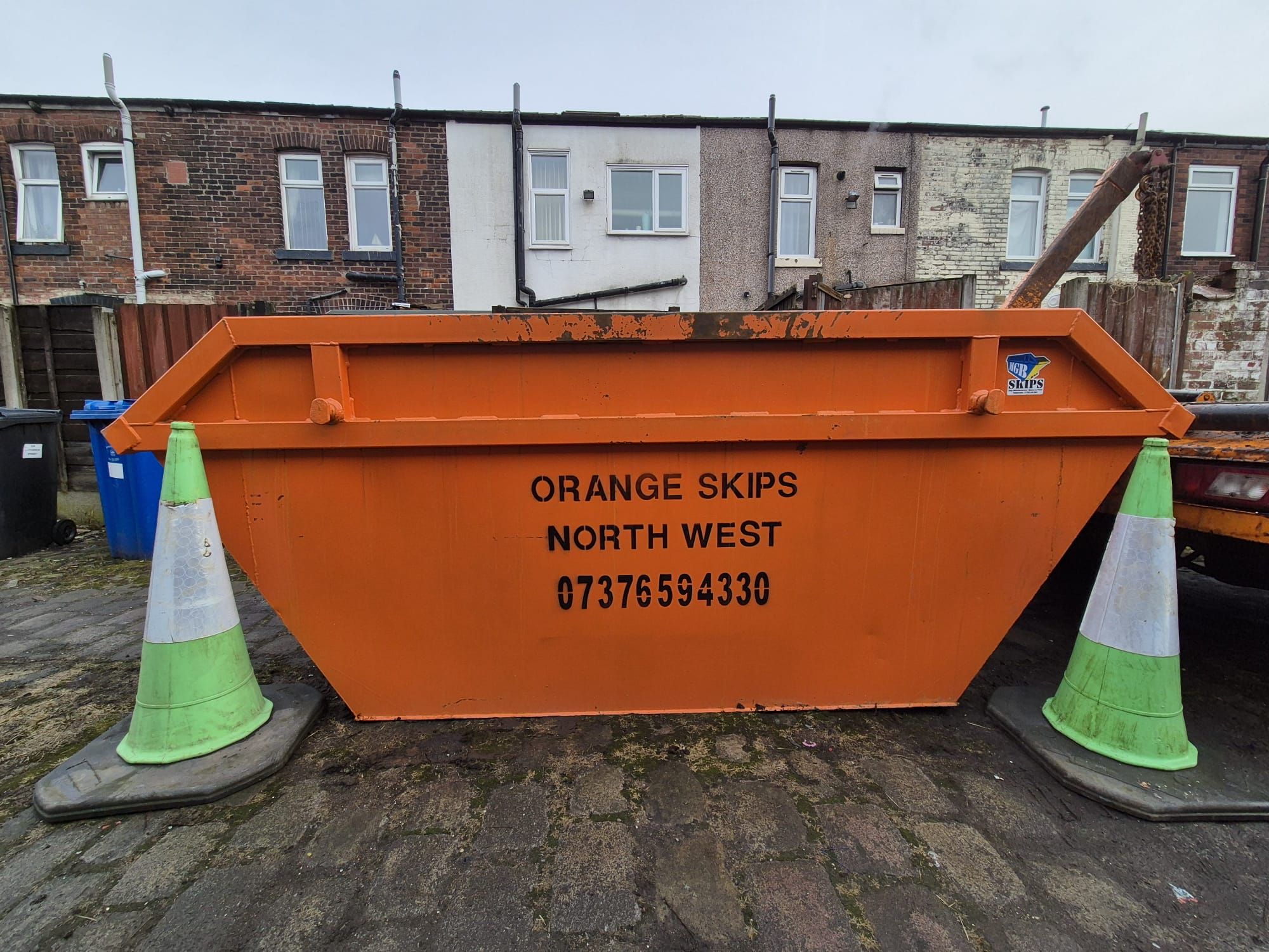 Trade Skips Radcliffe | Orange Skips NW | Book Online Now!